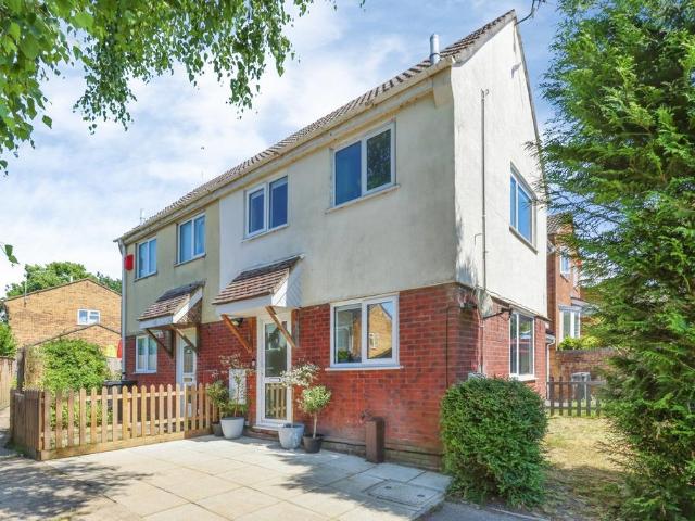 1 bedroom semi detached house for sale