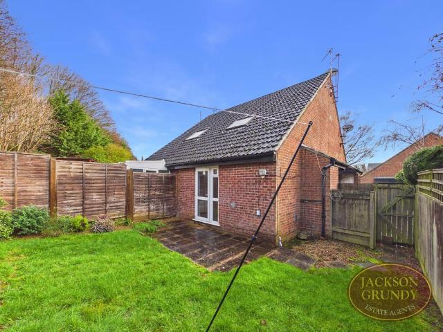 1 bedroom semi detached house for sale