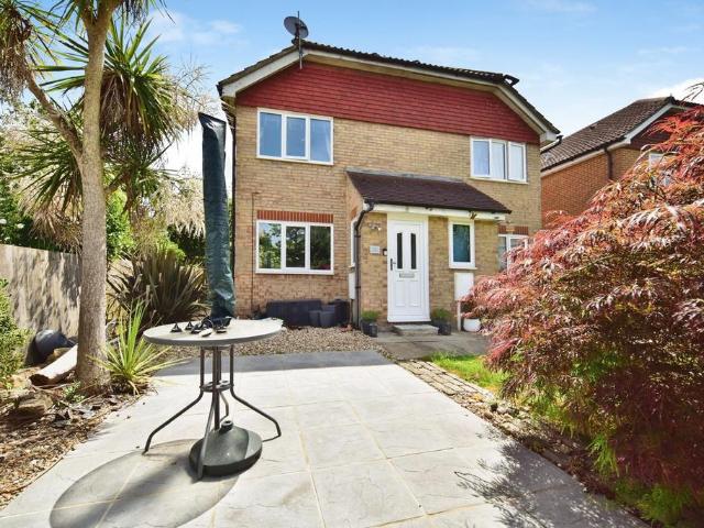 1 bedroom semi detached house for sale