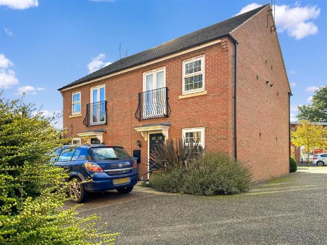 1 bedroom semi detached house for sale
