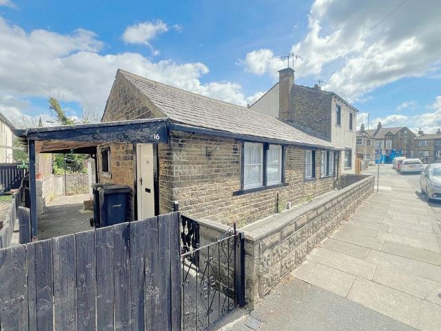 1 bedroom semi detached house for sale