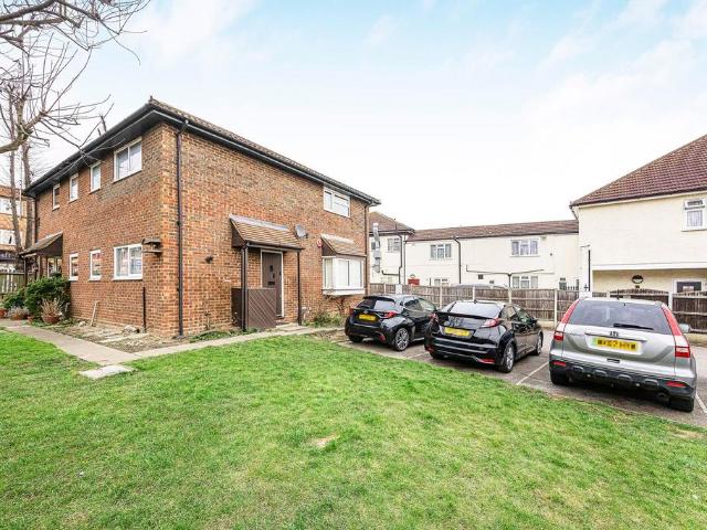 1 bedroom semi detached house for sale