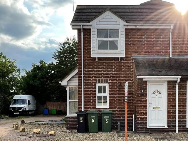 1 bedroom semi detached house for sale