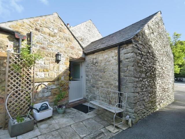 1 bedroom semi detached house for sale