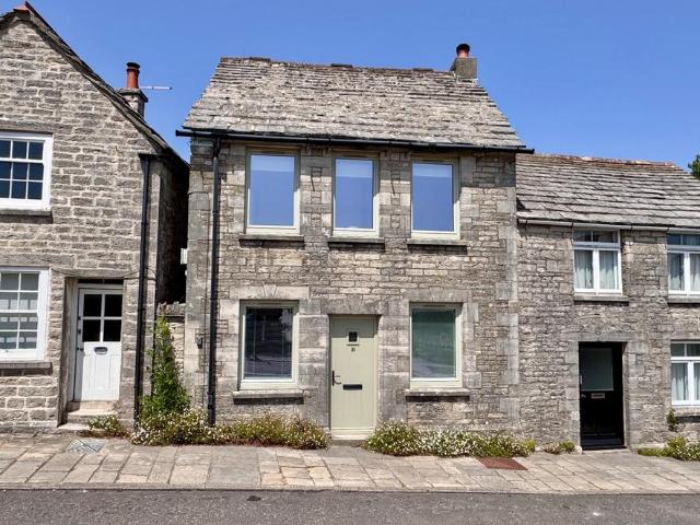 1 bedroom semi detached house for sale