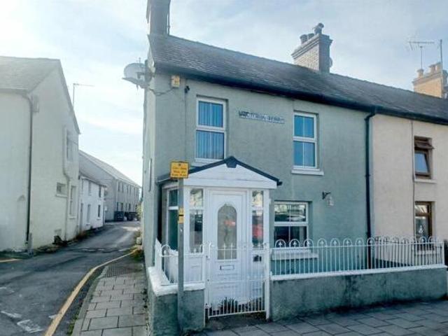 1 Bedroom Semi detached House For Sale In Victoria Terrace, Lampeter