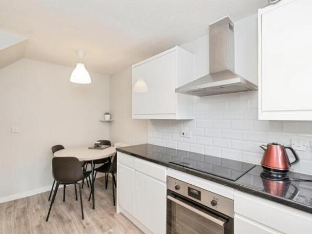 1 bedroom semi detached house for sale in Evensyde, Watford, WD18
