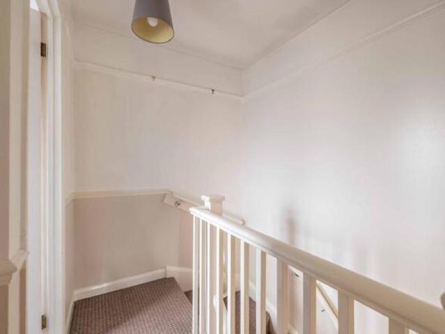 1 bedroom semi detached house for sale in Littlebrook Avenue, Slough, SL2