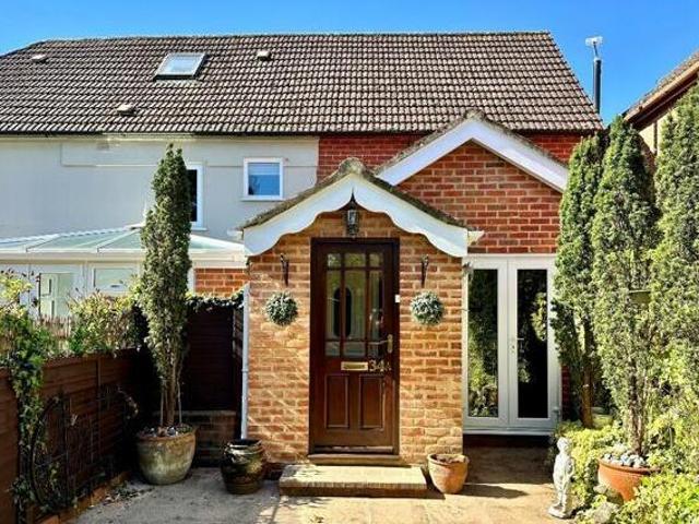 1 Bedroom Semi detached House For Sale In Rowland´s Castle, Hampshire