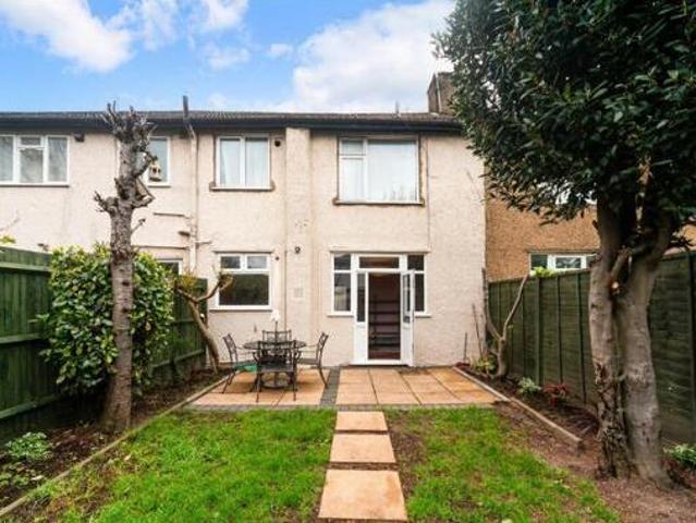 1 Bedroom Semi detached House For Sale In Surbiton