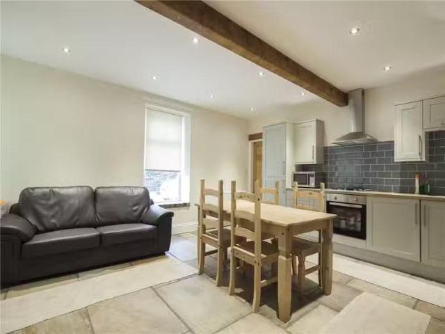 1 bedroom semi detached house for rent in 4 Highfields, Hudder.