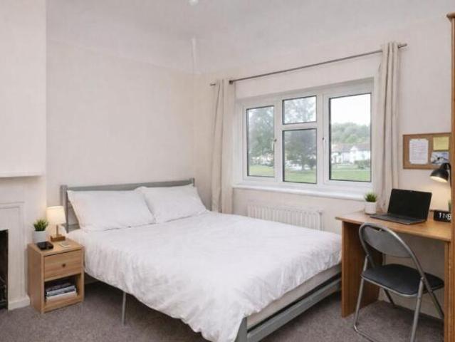 1 bedroom semi detached house for rent in The Avenue, BN2