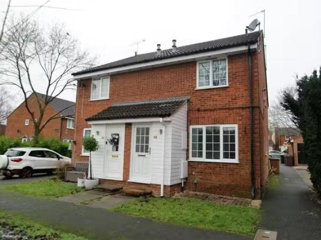 1 bedroom semi detached house for rent in The Paddock, Bishop'.