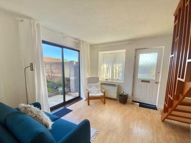 1 Bedroom Semi detached House For Rent In Twyford