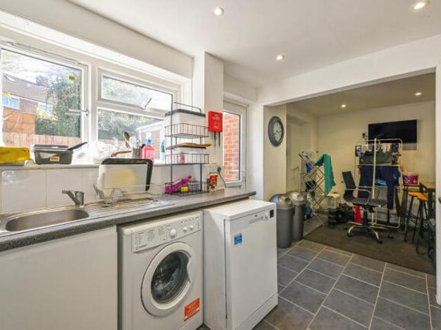 1 bedroom semi detached house for rent in Warren Road, Winnall, SO23