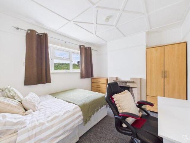 6 bedroom semi detached house for rent in Widdicombe Way, Brighton, BN2