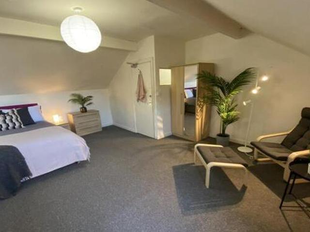 1 Bedroom Semi detached House For Rent In Beeston