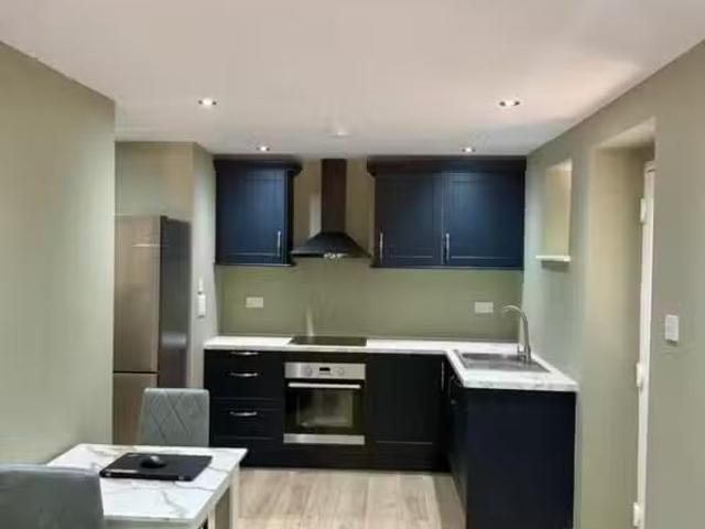 1 bedroom semi detached house for rent in Blackdown Avenue, Wo.