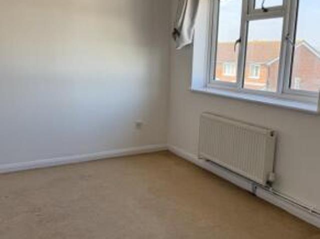 1 bedroom semi detached house for rent in Brambledown, Folkestone, CT19