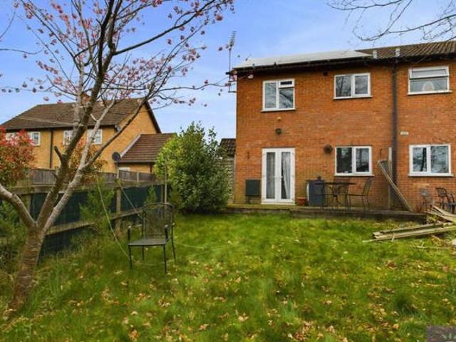 1 Bedroom Semi detached House For Rent In Calcot