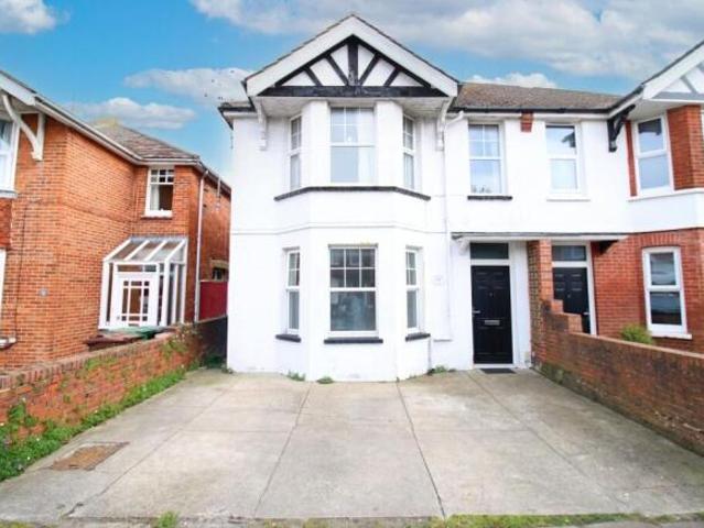 1 bedroom semi detached house for rent in Cavendish Avenue, Eastbourne, BN22