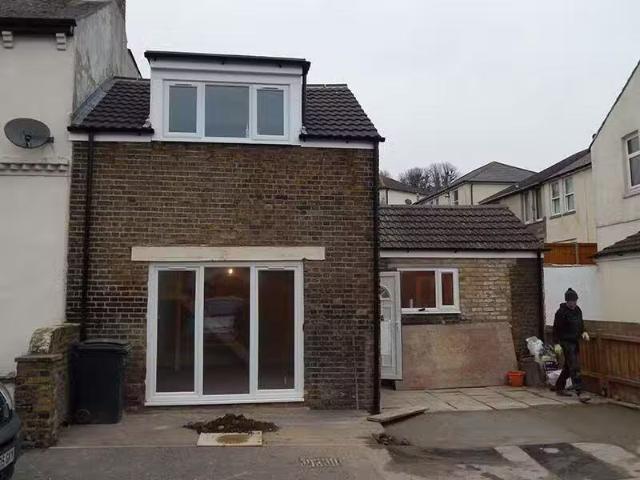 1 bedroom semi detached house for rent in Devonshire Road, CT17
