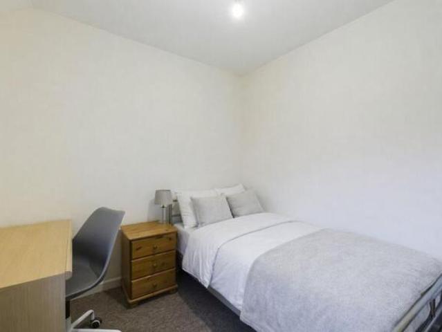 1 bedroom semi detached house for rent in Horton Road, BN1