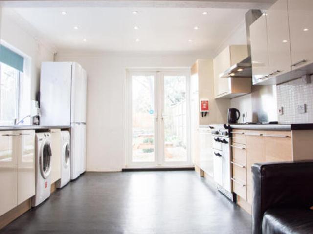1 bedroom house share for rent in Huntly Grove, PE1