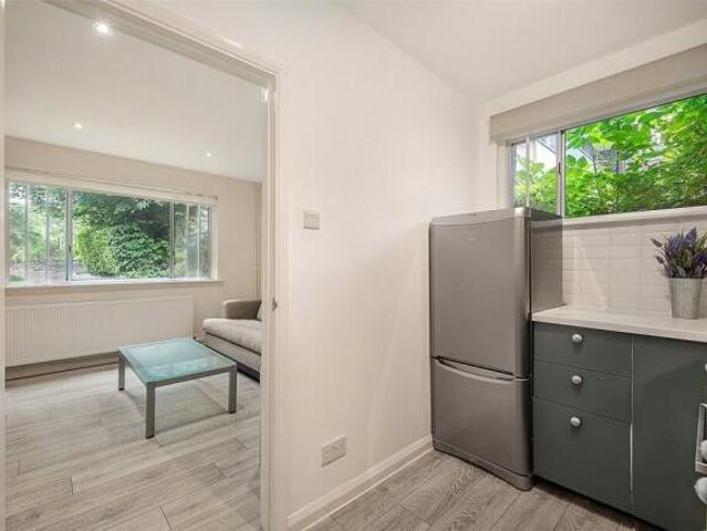 1 bedroom semi detached house for rent in Kings Court, 31 Prince Albert Road, London, NW8