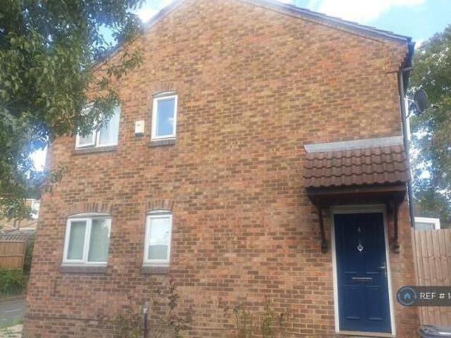 1 Bedroom Semi detached House For Rent In London