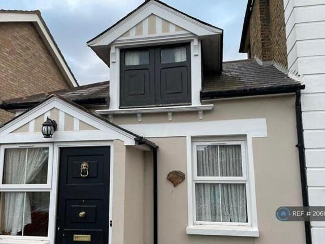 1 Bedroom Semi detached House For Rent In London