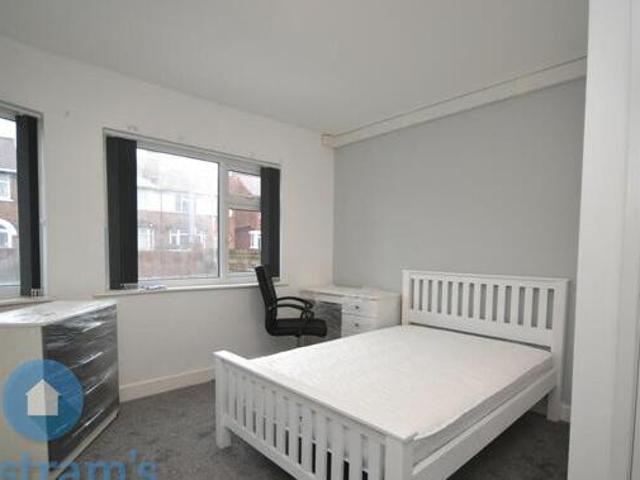 1 Bedroom Semi detached House For Rent In Lower Road