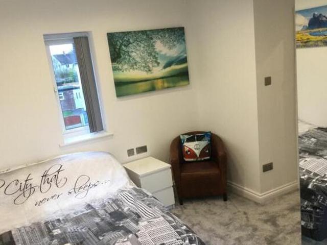 1 Bedroom Semi detached House For Rent In Manchester