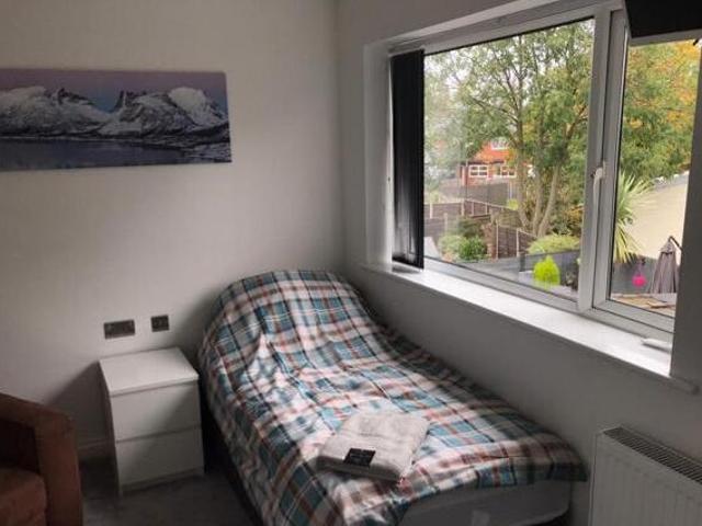 1 Bedroom Semi detached House For Rent In Manchester