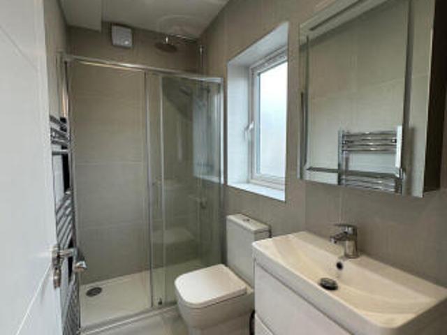 1 bedroom semi detached house for rent in Osborne Road, Watford, WD24