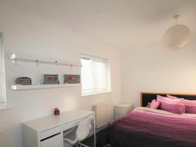 1 Bedroom Semi detached House For Rent In Regency Place, Canterbury