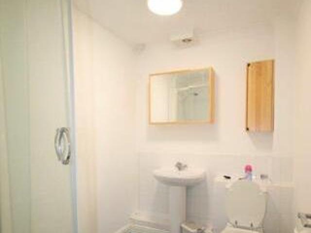 1 Bedroom Semi detached House For Rent In Regency Place, Canterbury