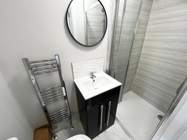 1 bedroom semi detached house for rent in Richmond Road, Poole, BH14
