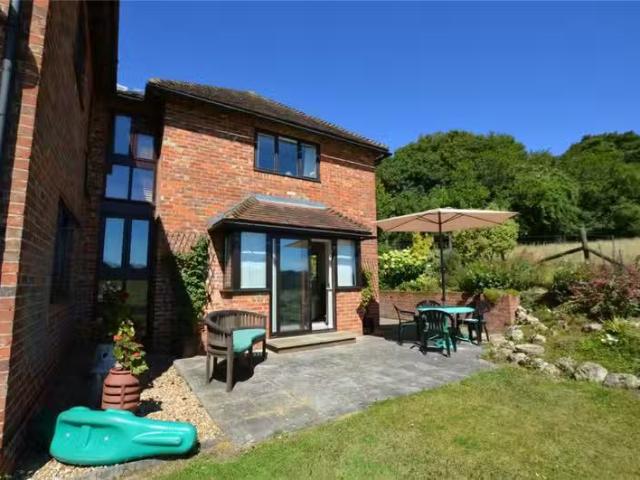 1 bedroom semi detached house for rent in Shaws Farm Cottage.