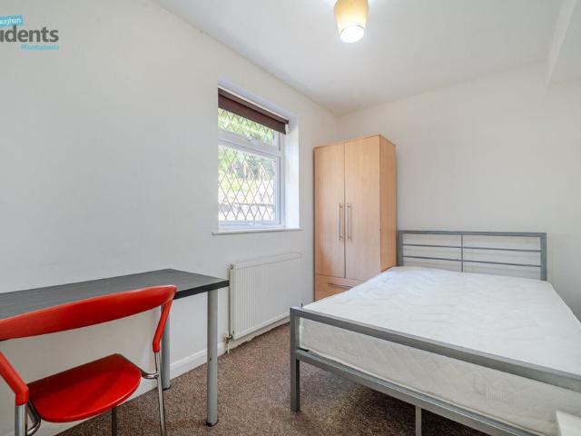 1 bedroom semi detached sharedaccommodation to rent