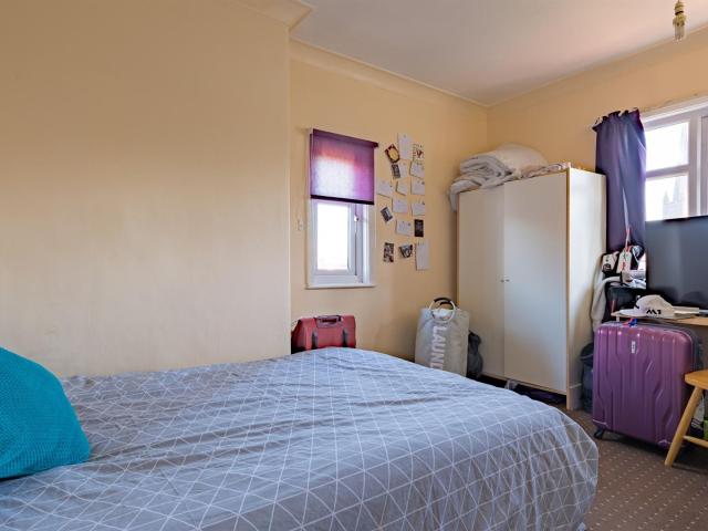 1 bedroom semi detached sharedaccommodation to rent