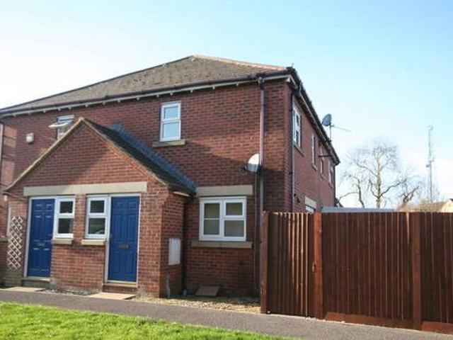 1 bedroom semidetached house for rent in Burton Close Shaftesbury SP7