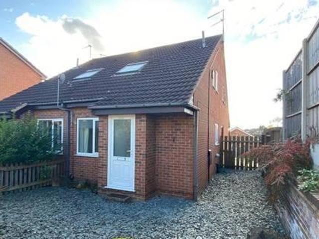 1 bedroom semidetached house for rent in Bishops Drive Oakwood Derby DE21