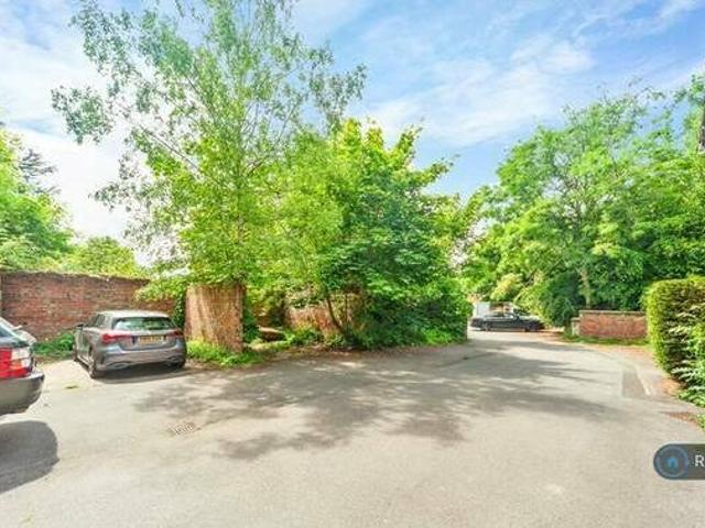 1 bedroom semidetached house for rent in Blackwood Cottage Leeds LS17