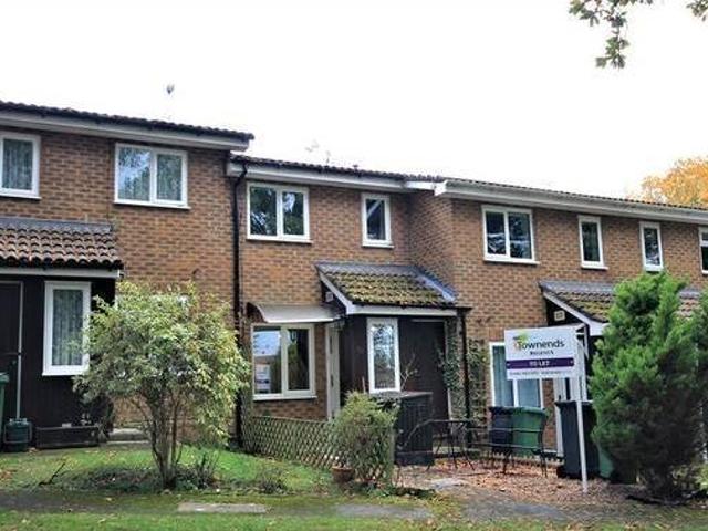 1 bedroom semidetached house for rent in The Orchard Lightwater Surrey GU18