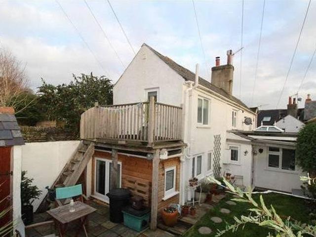1 bedroom semidetached house for sale in Barrack Street Bridport Dorset DT6