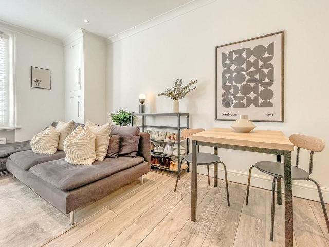 1 bedroom serviced apartment to rent