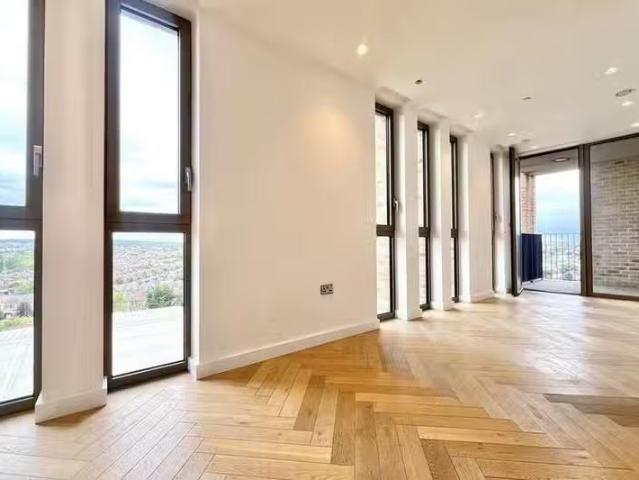 1 bedroom serviced apartment to rent in Dollis Hill, NW10