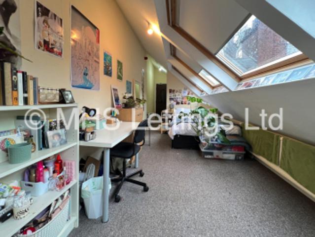 1 Bedroom Shared House for rent in Hanover Square, LS3 from £595pcm Inc Gas, Electricity, Water, TV Licence & Wi Fi | MHS Lettings