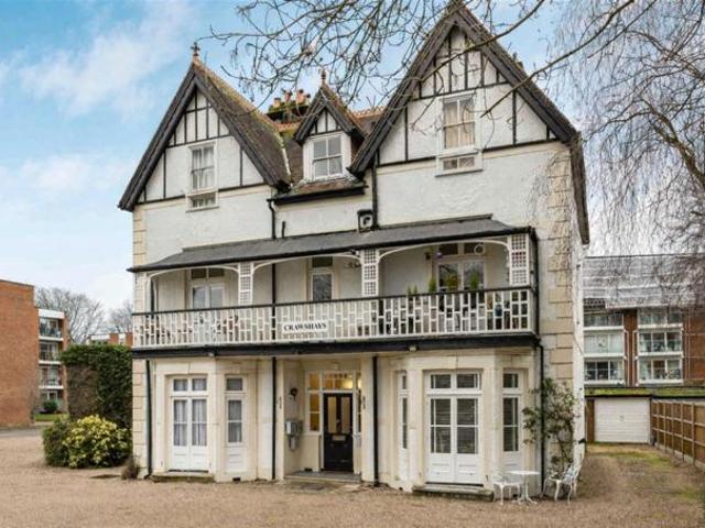 1 Bedroom Shared Living/roommate Maidenhead Windsor And Maidenhead LS99840296